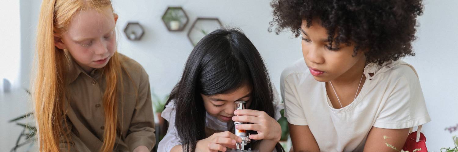 Bright Sparks Science Lab Series | Connected Libraries